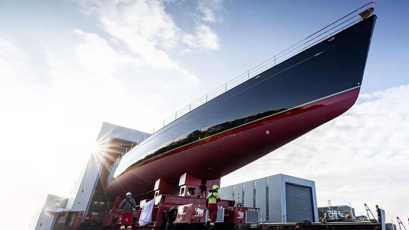 Yacht MAXIMUS, Vitters | CHARTERWORLD Luxury Superyacht Charters